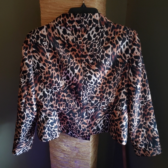 Le Suit | Jackets & Coats | Le Suit Petite Leopard Print Blazer | Poshmark